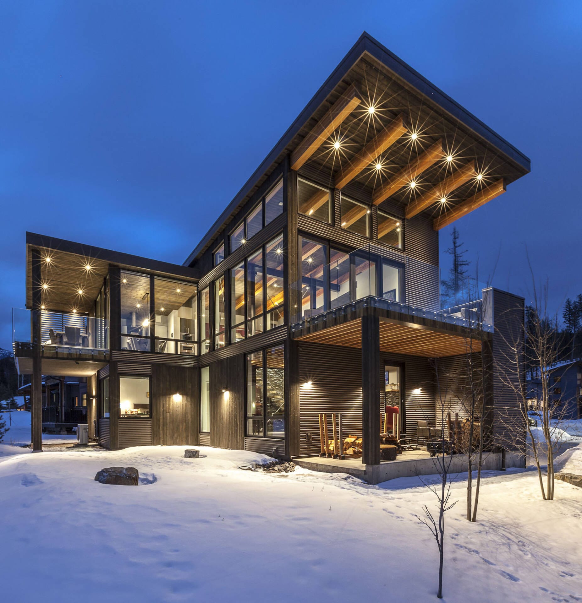 Montane Happy Place - LWE Fernie Builders